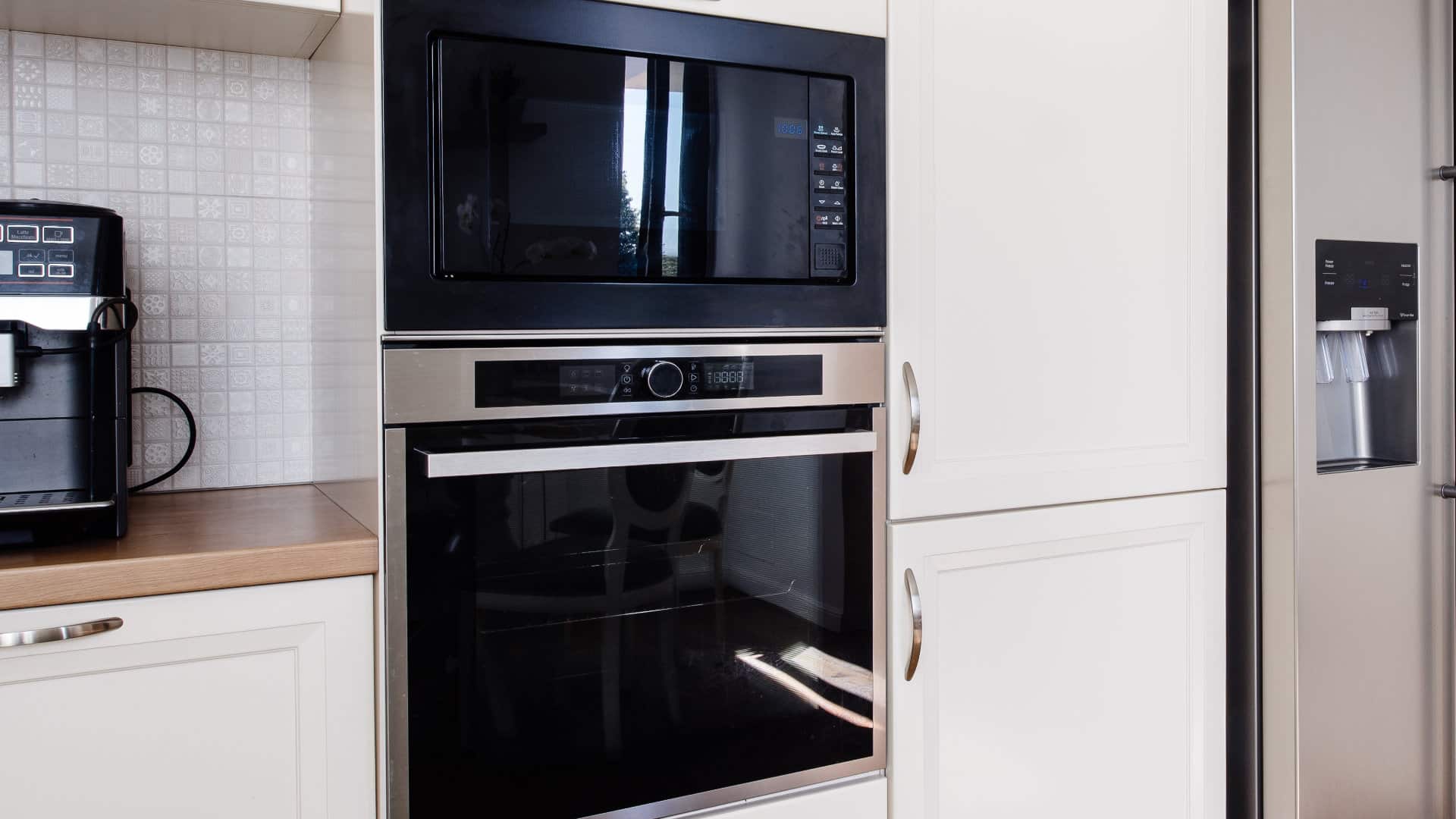 What to Do if Your Microwave Display Stops Working - Flamingo Appliance ...