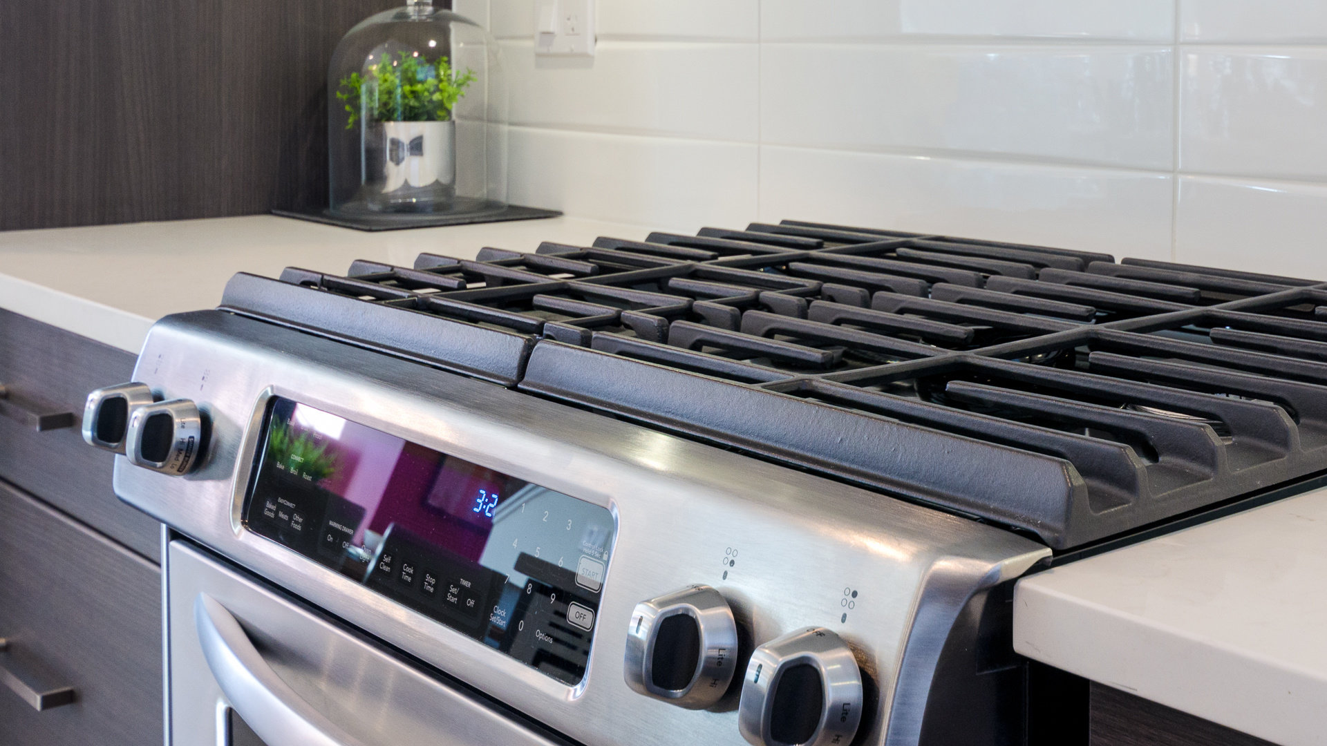 How to Fix a Dishwasher Door That Won’t Close or Latch - Flamingo ...